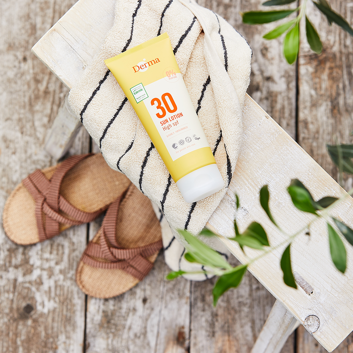 Solcreme med høj faktor 30 fra Derma I Svanemærket I Køb her